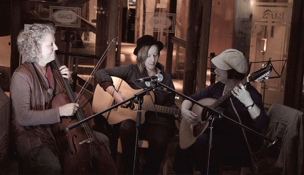 Columbines – Harwich International Shanty Festival